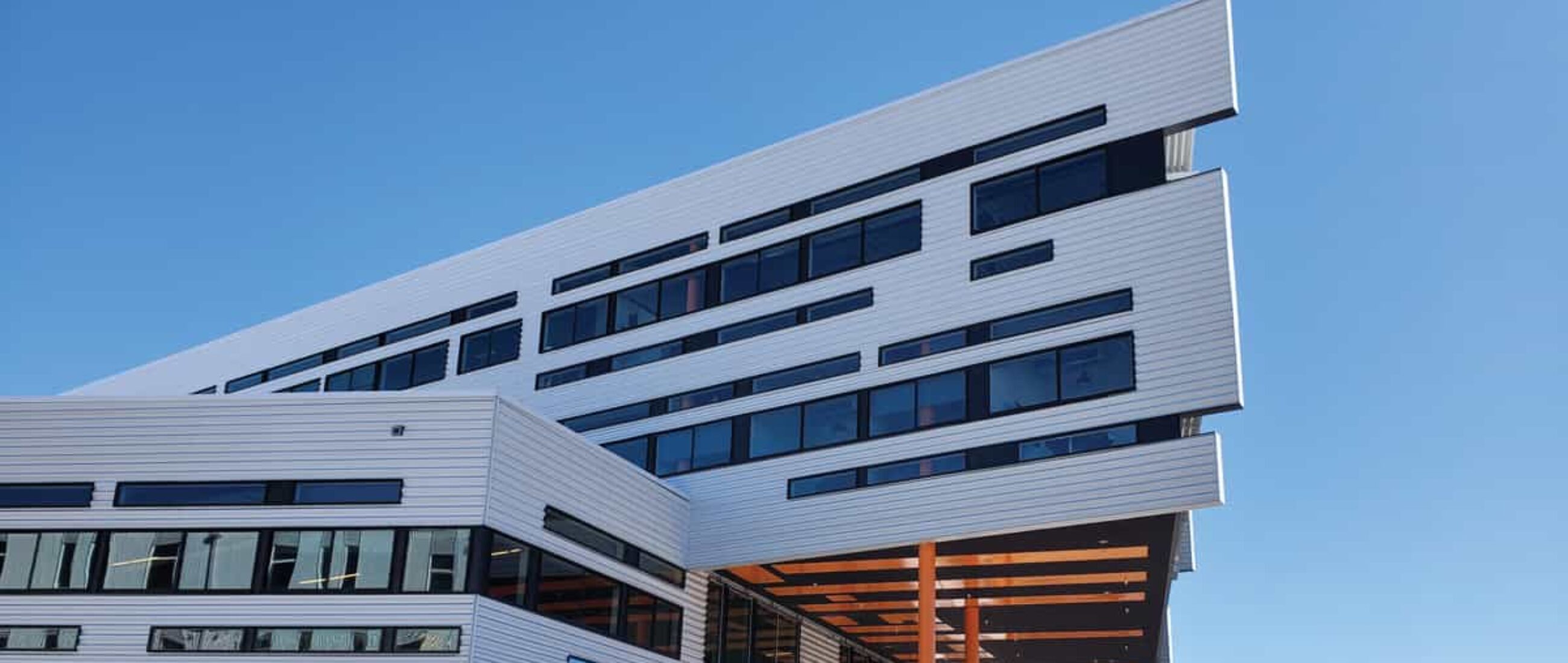 Flight Office Building | Berridge Manufacturing Co.