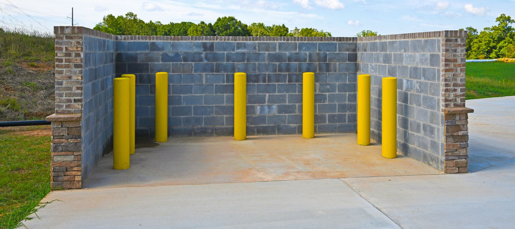 How Do You Size A Dumpster Enclosure? | Berridge Manufacturing Co.